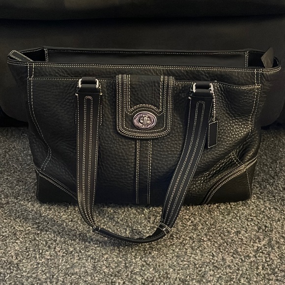 Bags | Vintage Coach No Callouts Beautiful Inside Out Huge Pockets ...